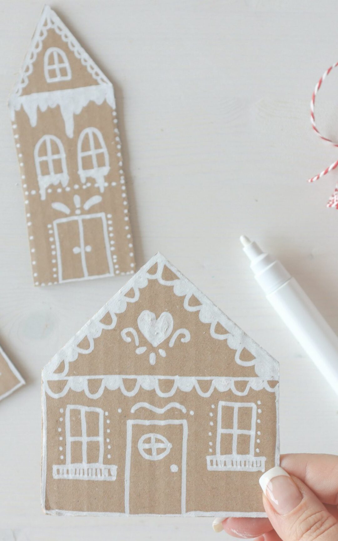 Lebkuchenhaus basteln inkl. Vorlagen - Meine DIY Lebkuchenhaus Deko ...