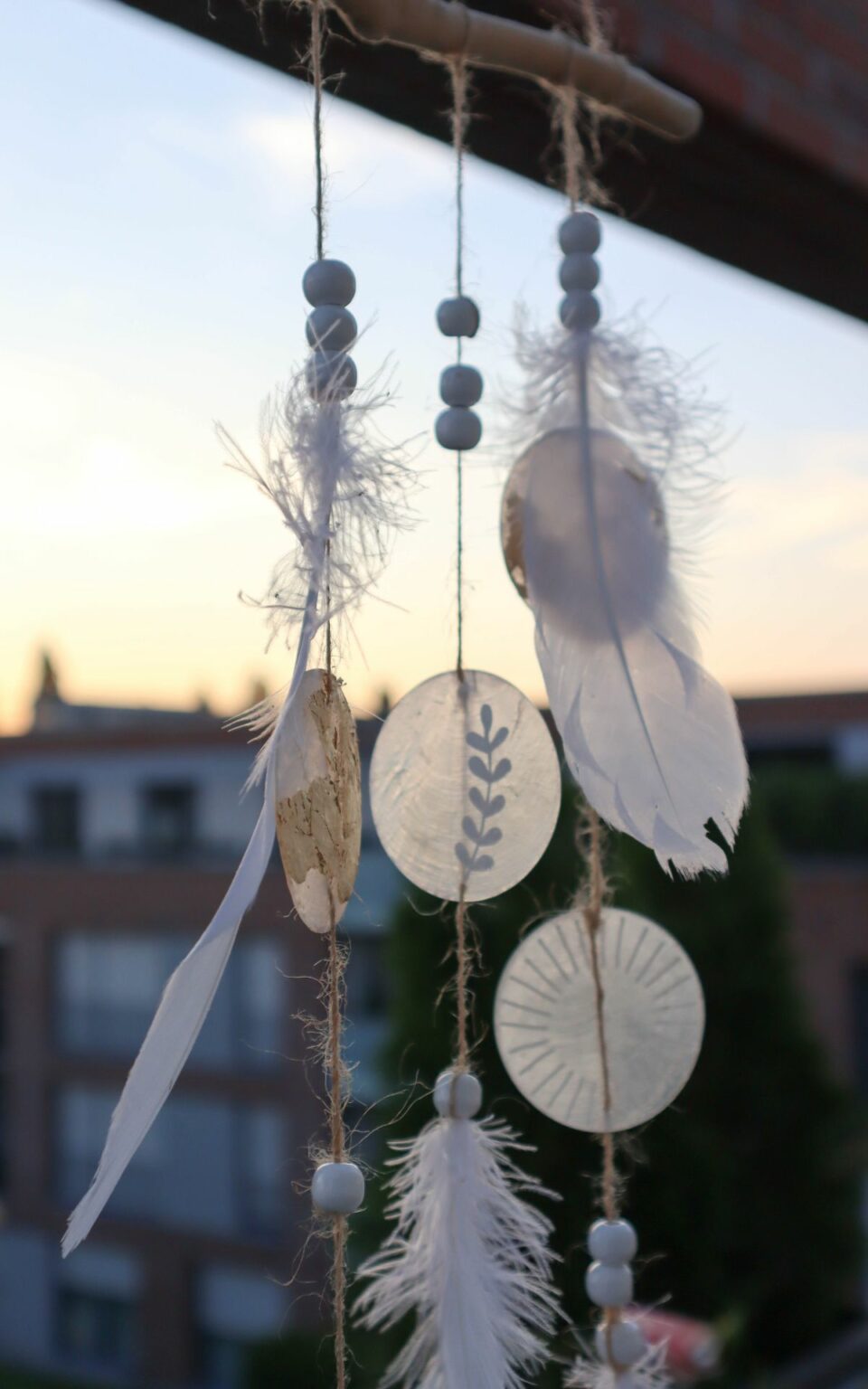 Windspiel basteln aus Naturmaterialien: Meine DIY-Idee aus SWR Kaffee ...