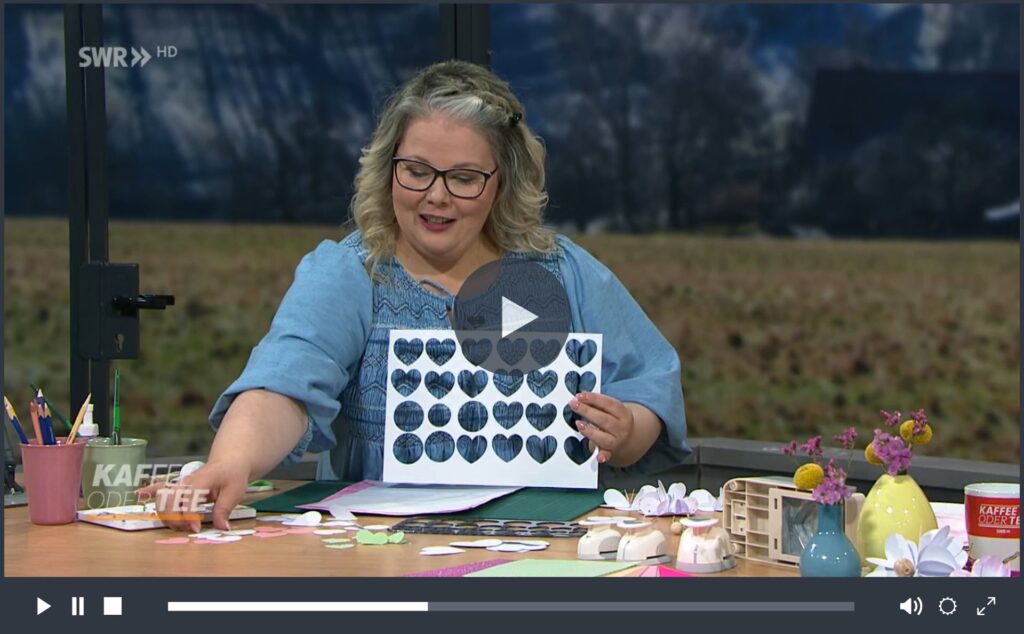 Papierblumen basteln – Ein zauberhaftes DIY für jede Gelegenheit - im ...