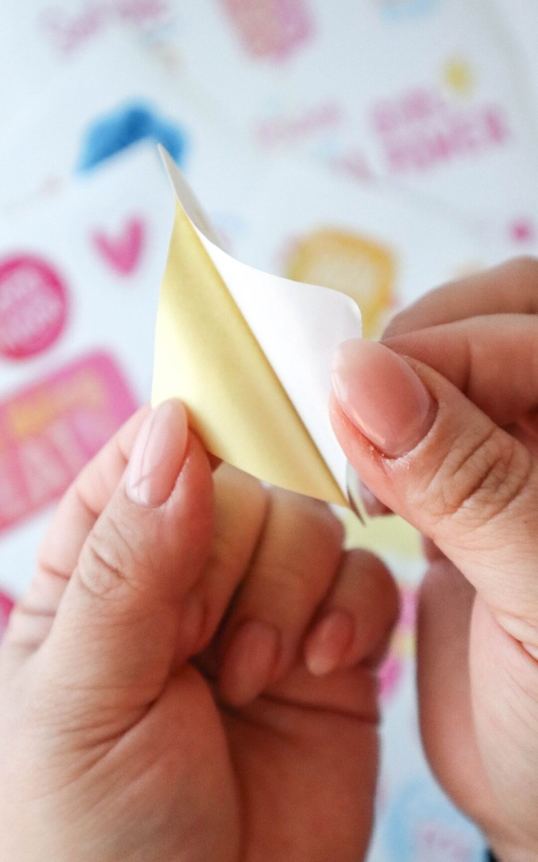 Sticker selber machen: DIY Gute-Laune-Aufkleber mit dem Brother ...